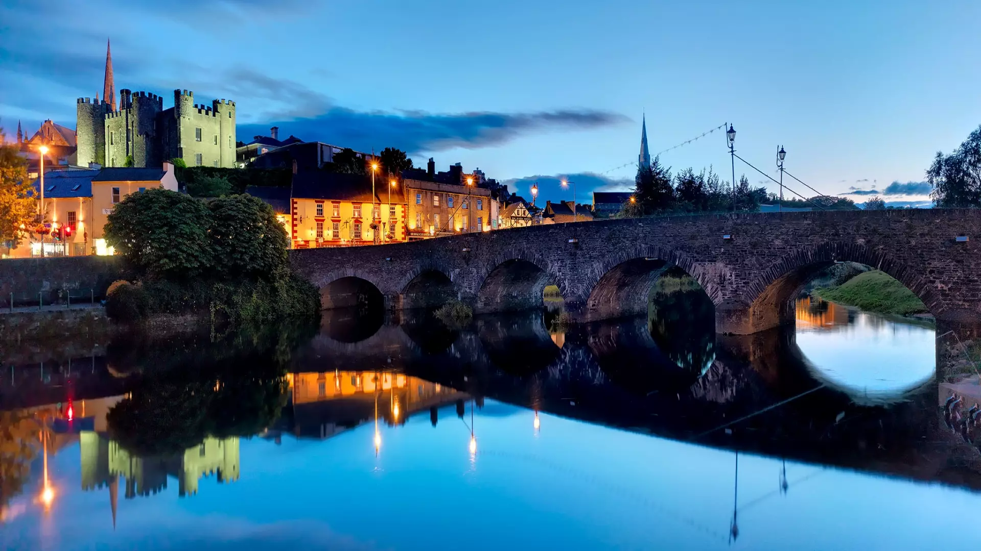 Contact Us | Wexford Hotel | Treacys Enniscorthy Hotel & Slaney Suites